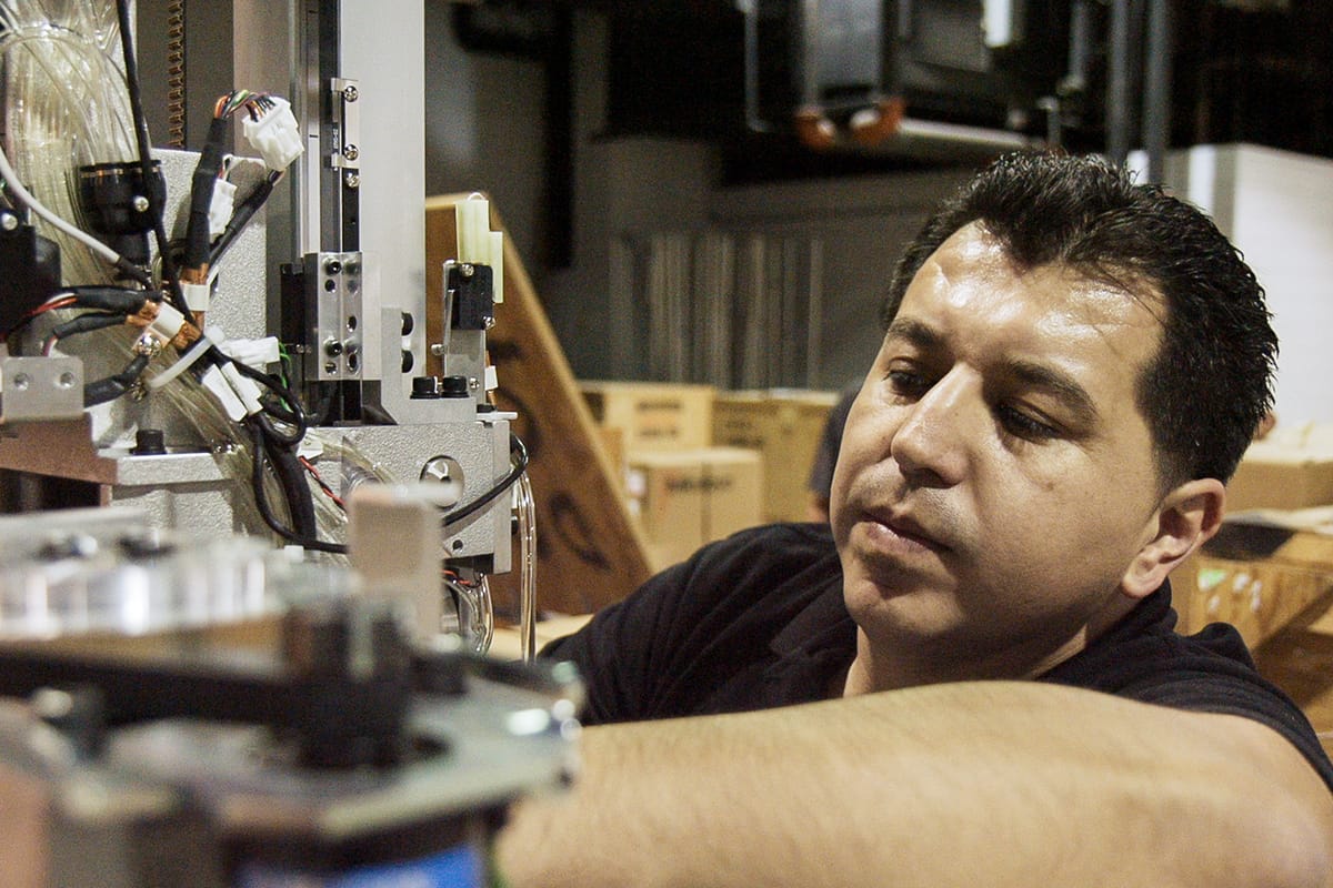 services-pg_installation_1200x800 - Mitutoyo Mexico